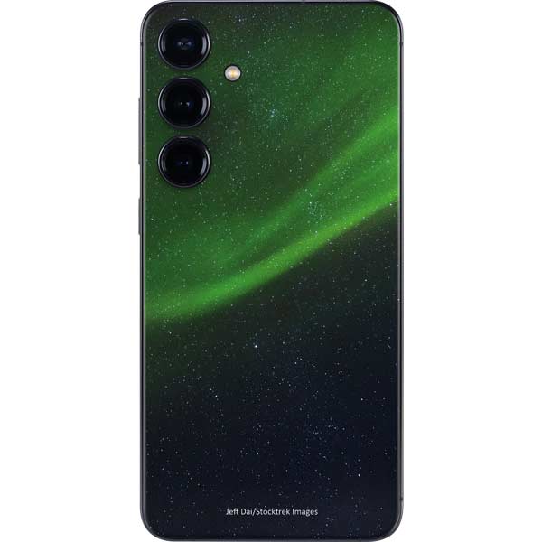 StockTrek Aurora Borealis Dances Above the Arctic Ocean Galaxy S25 Plus ...