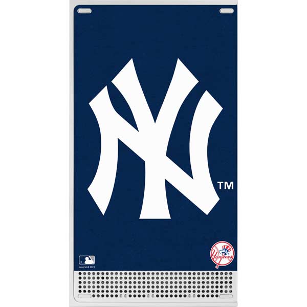 New York Yankees - Solid Distressed Microsoft Xbox Skin | MLB – Skinit